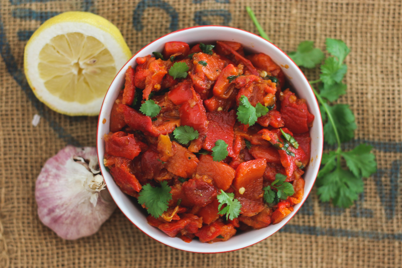 Salade de poivrons grillés à la marocaine - Rose Citron