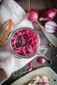 Pickles d'oignons rouges - Rose Citron